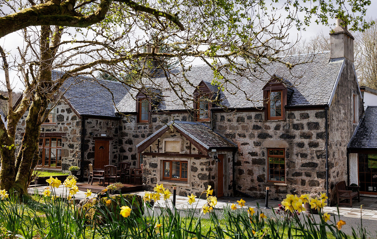 Isle of Skye: How tourist season extremes affect the island - InDepth
