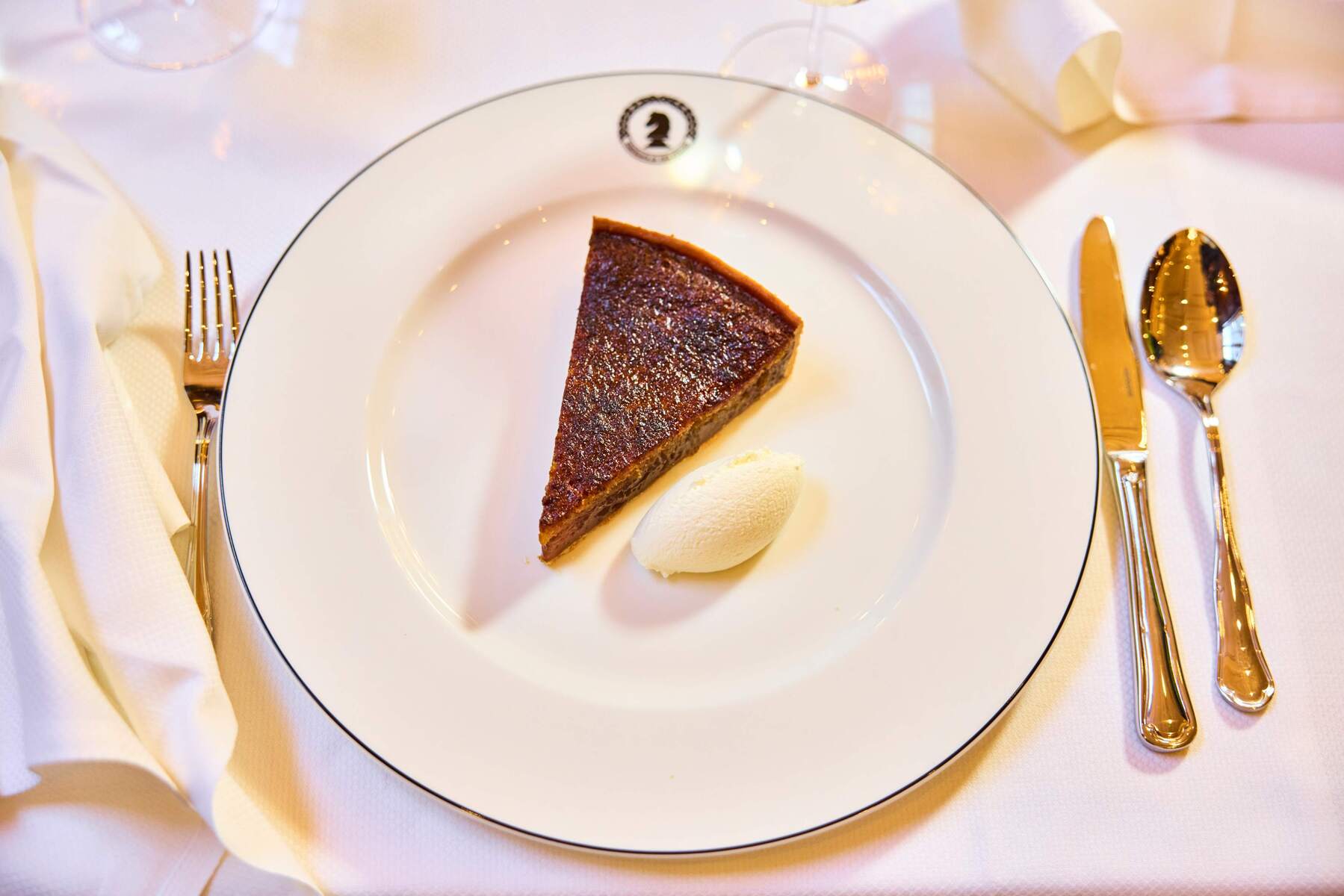 First Look: Jeremy King’s Simpson’s in the Strand opens its doors - News